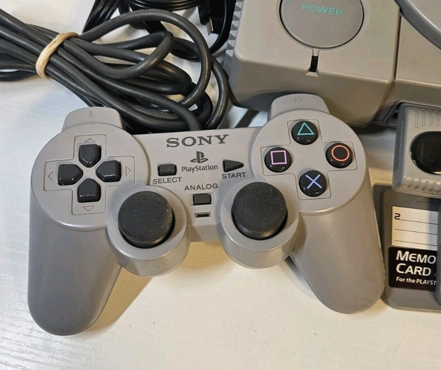 Sony Playstation 1 PS1 Console Bundle with 2 Controllers 4 Games Memory ...