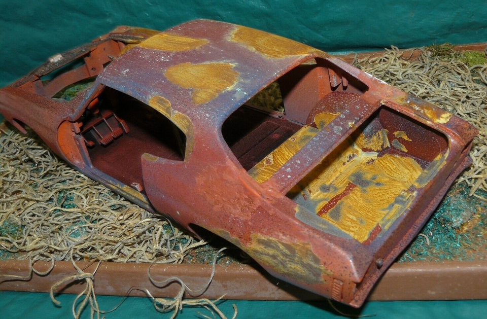 ( DS ) 1970 Chevy Chevelle SS , body , rusted, abandon , barn find ...