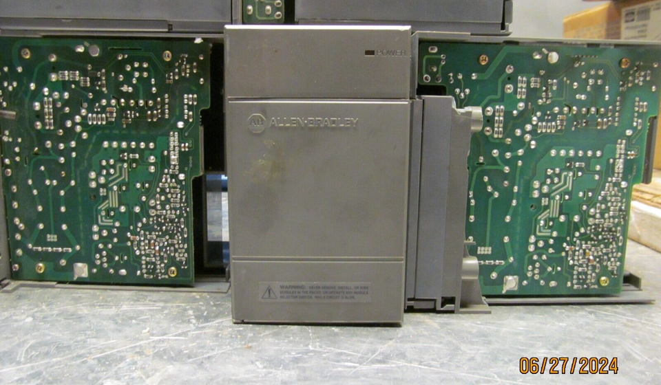 ALLEN BRADLEY 1746-P2 Series C SLC 500 Rack Power Supply (RT. SIDE NO ...