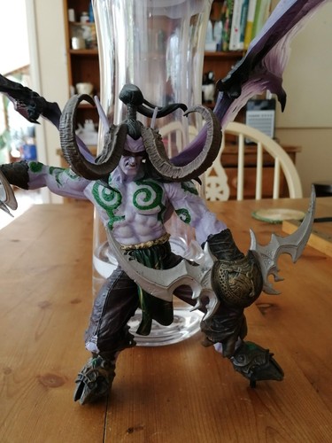 World of Warcraft Demon Hunter Illidan Stormrage collectible figure ...