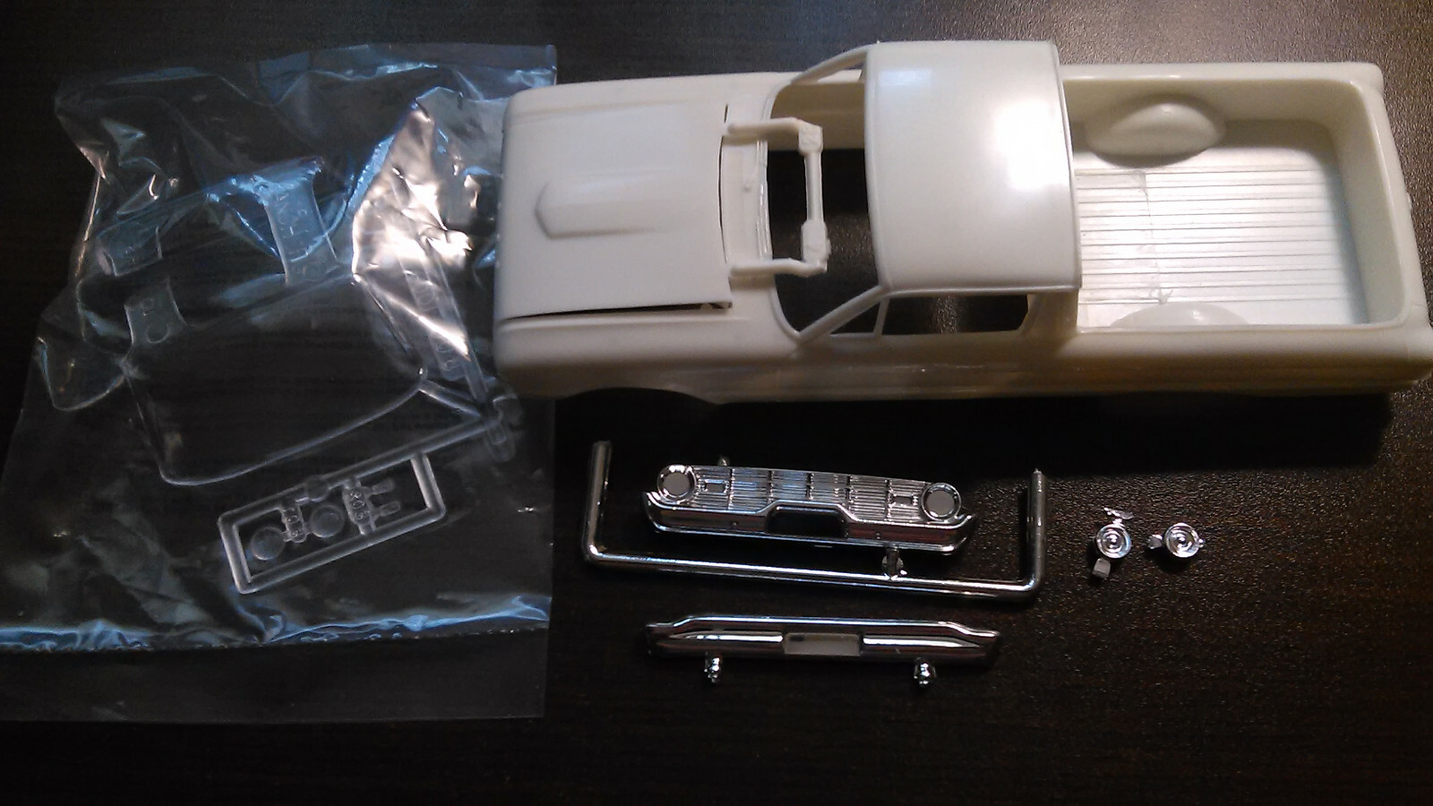 60 1960 Ford Ranchero 1/25 Hood Body Glass Chrome Grille Bumper Model ...