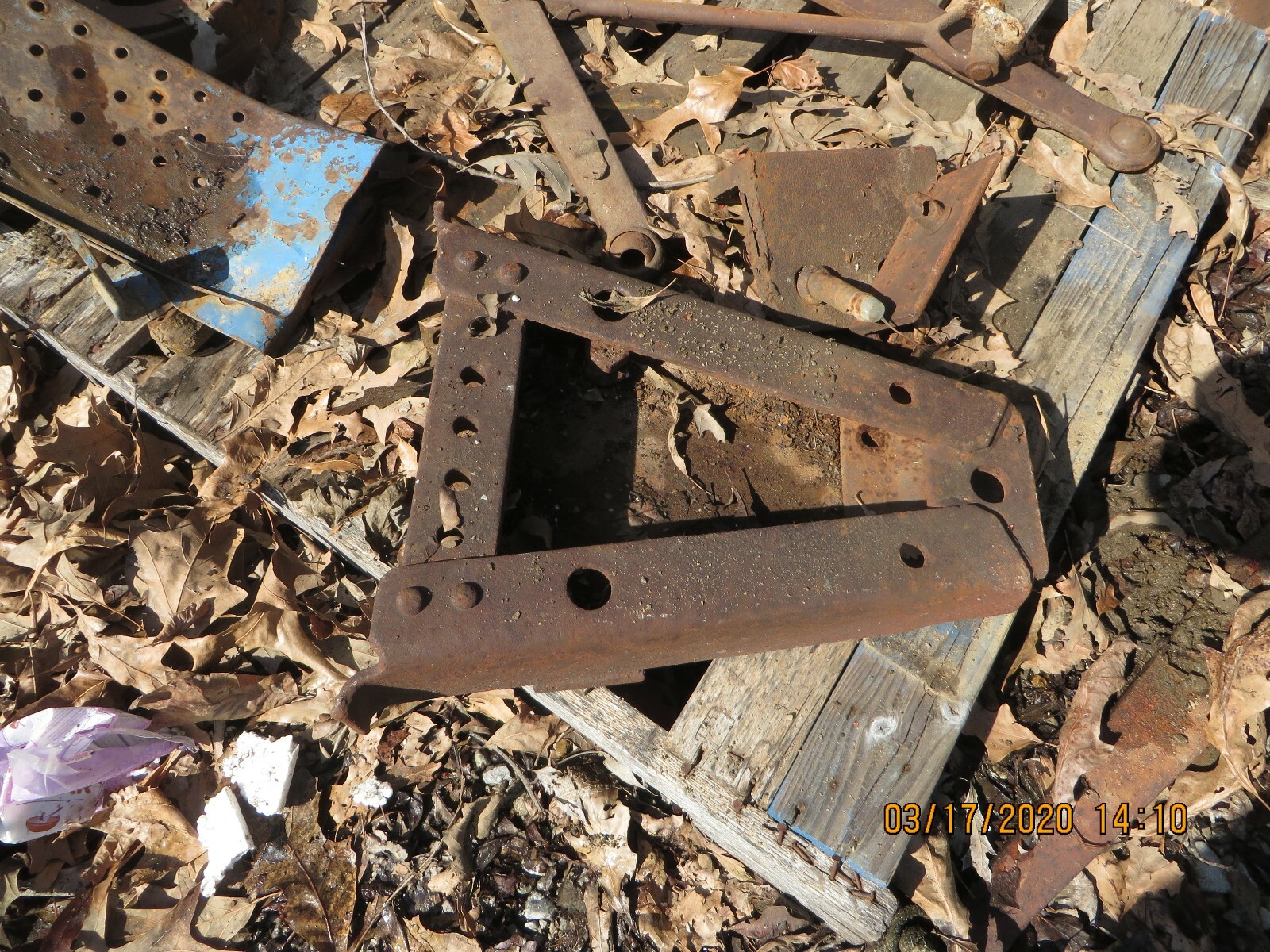FORD 5000, 7000, 7600, 5600 TRACTOR DRAWBAR REAR BRACKET HANGER | eBay
