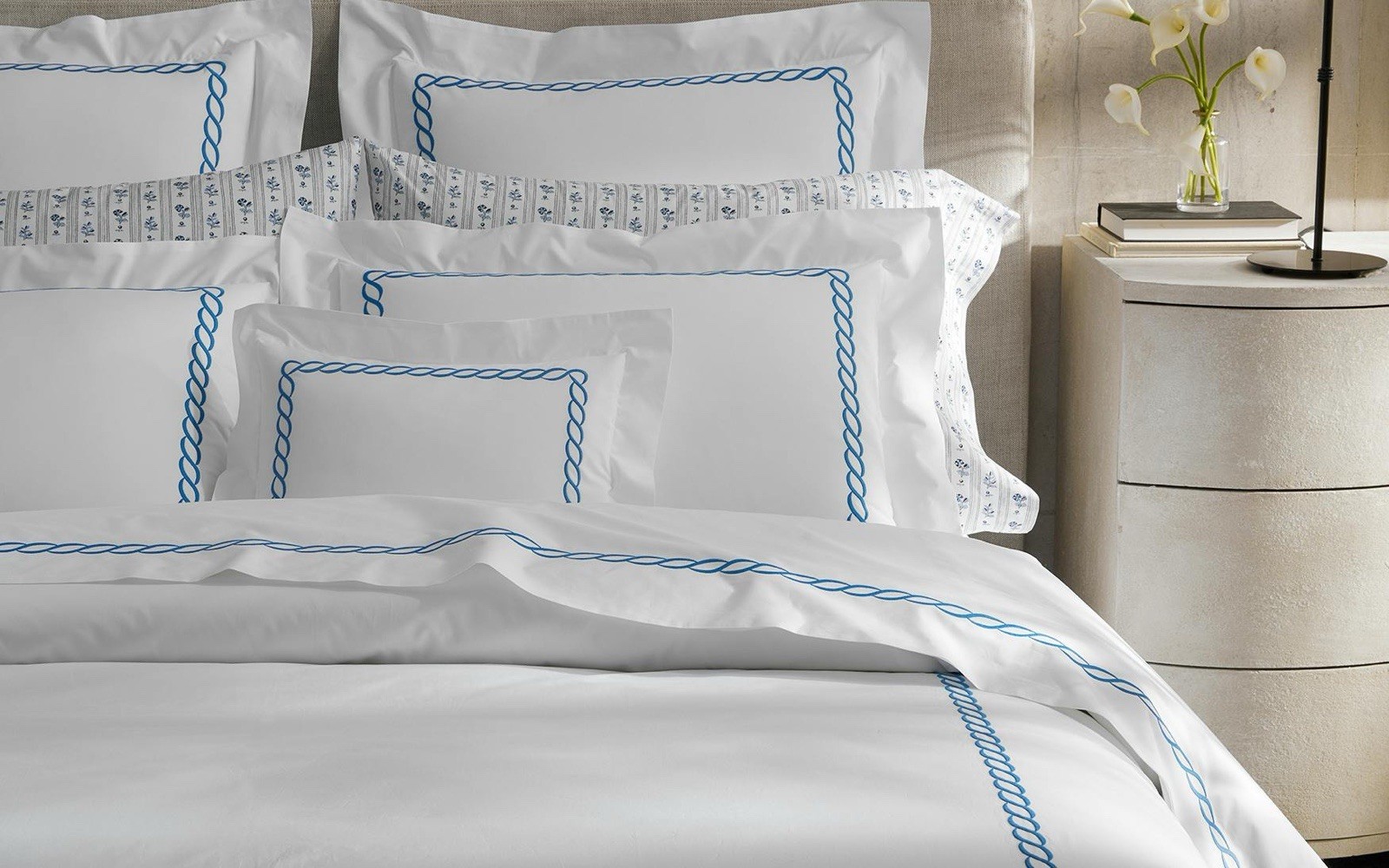 $474 MATOUK CLASSIC CHAIN GREEK COTTON PERCALE KING SHAMS WHITE IVORY ...