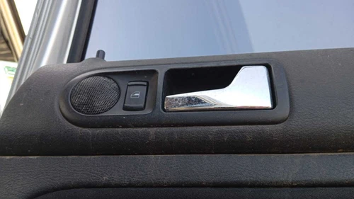 Poignée Intérieure Arrière Droit pour VOLKSWAGEN GOLF IV BERLINA (1J1 ...