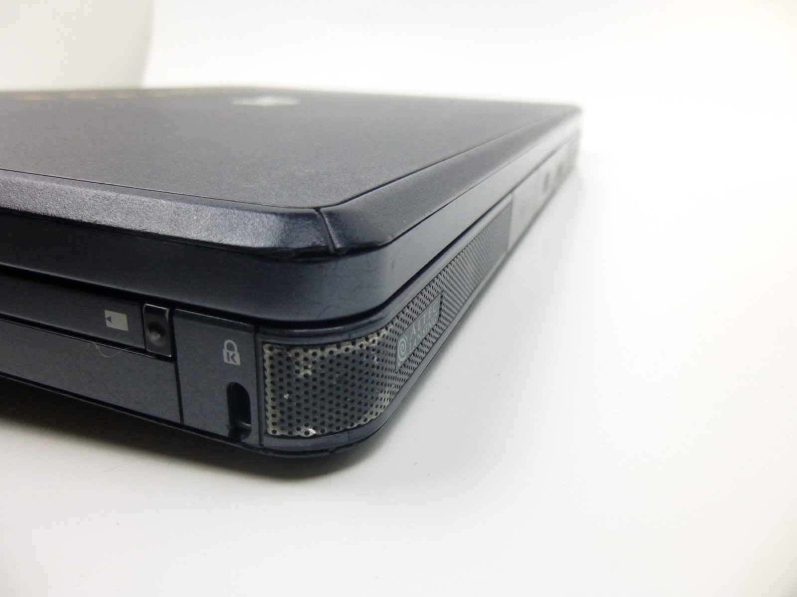 HP LiveStrong Lance Armstrong Special Edition Laptop L2000 | eBay