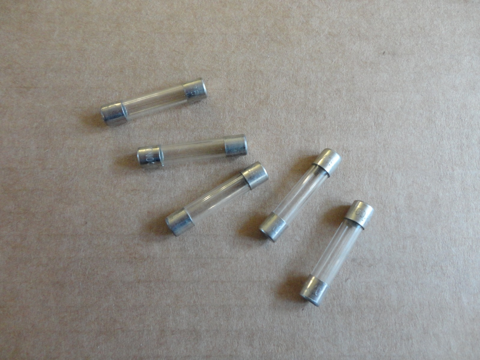 100 AGC Type 7A Fuse 250V 6x32mm 7Amp | eBay