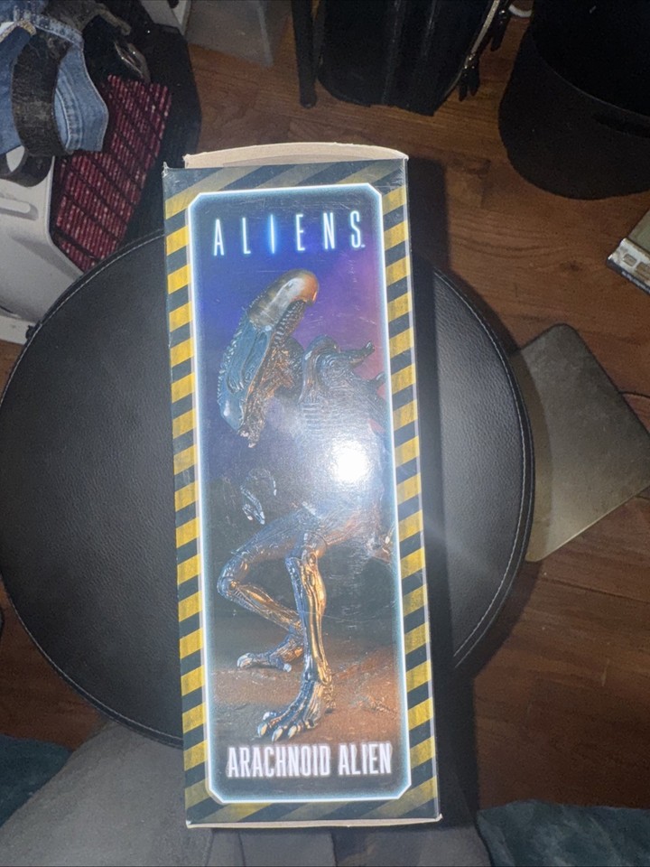NECA Reel Toys Aliens Arachnoid Alien 9" Action Figure New Sealed | eBay
