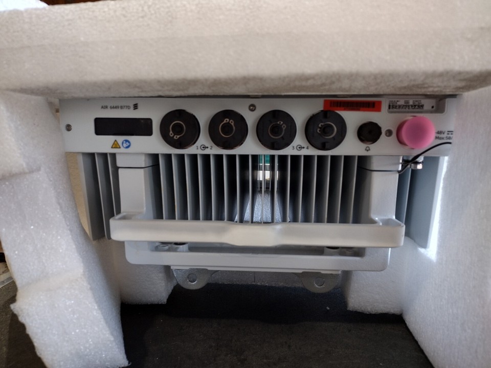 ERICSSON MODEL AIR 6449 B77D 5G RADIO & ANTENNA KRD 901 206/11 KRE 105 ...