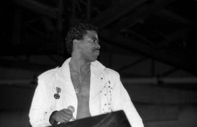 Rapper Kurtis Blow UIC Pavilion in Chicago Illinois 1986 OLD MUSIC ...