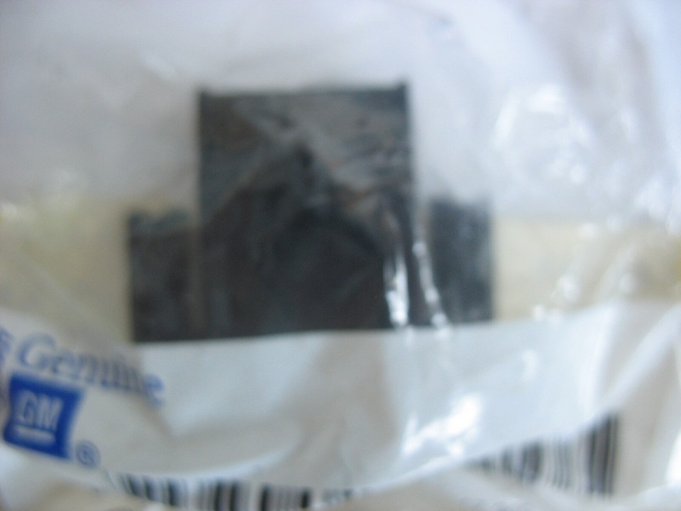 New NOS Genuine GM Rocker Molding Retainer 15236893 | eBay