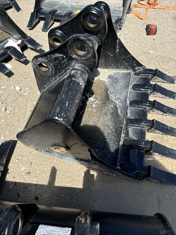 Geith Mini Excavator 30 Inch Bucket 40 Mm Pins | eBay