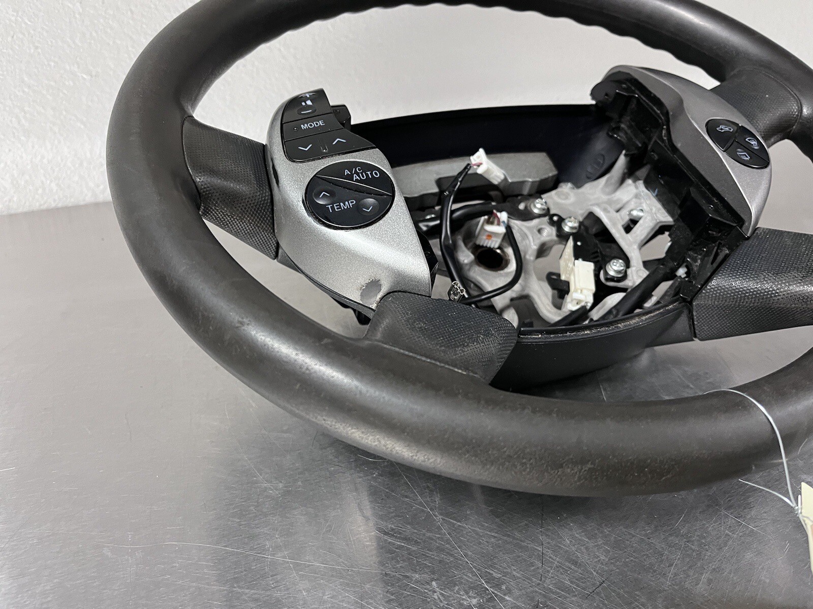 2004-2009 Toyota Prius Steering Wheel with Switch Controls | eBay