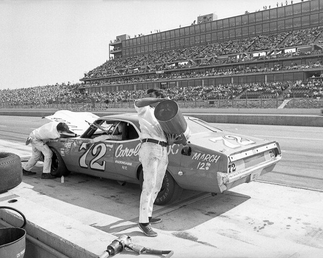 72 Carolina 500 Ford BENNY PARSONS Glossy 8x10 Photo Rockingham Print ...