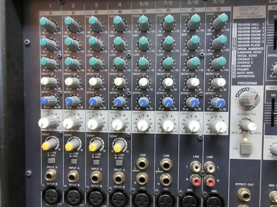 Yamaha EMX312SC 12-Channel 2x300W Powered Mixer Confirmed Operation ...