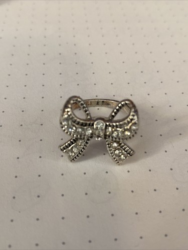 Avon Silver Tone Rhinestone Bow Ring Size 6 NRT Holiday Bling Shiny ...