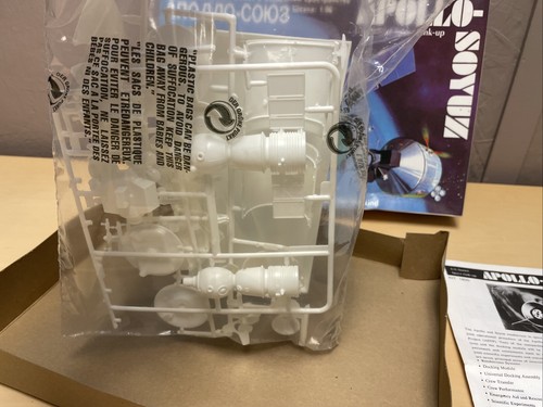 Vintage 1975 Revell H1800 1/96 Apollo-soyuz US Soviet Space Link-up ...