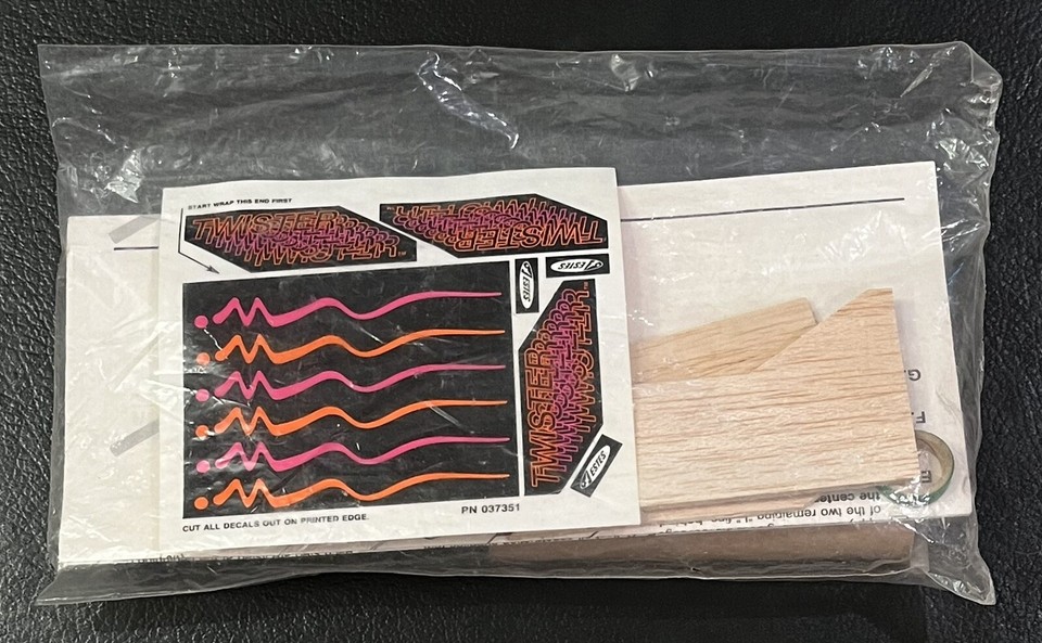 Vintage Estes “Twister” flying MODEL ROCKET KIT Beta Series toy hobby ...