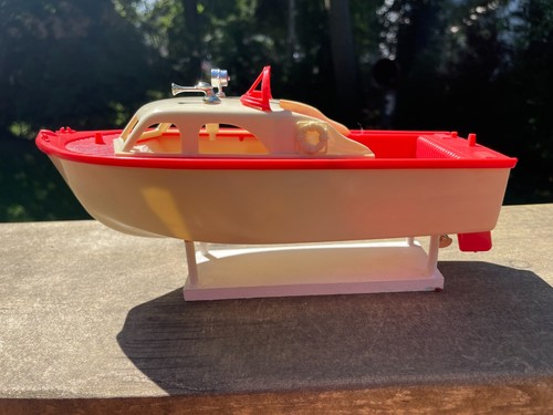 The Fleet Line "The Fury" Vintage Model Boat w/Box, Runs Great | eBay