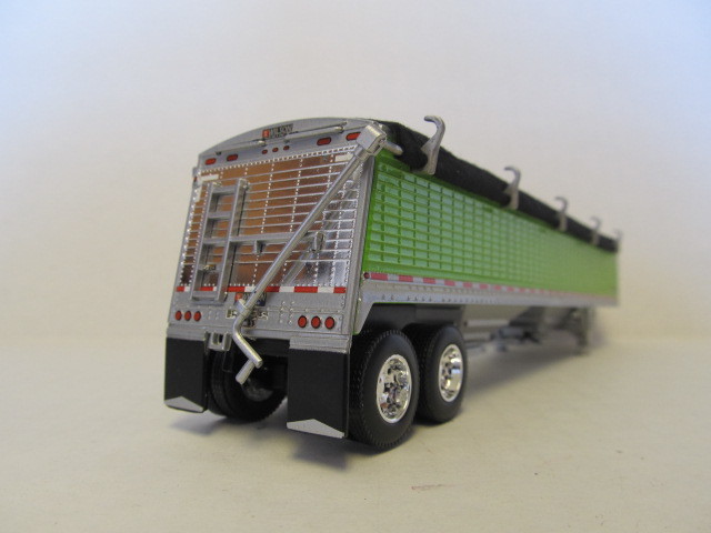 DCP 1/64 SCALE WILSON COMMANDER GRAIN TRAILER (HOPPER BOTTOM) SLOPED ...