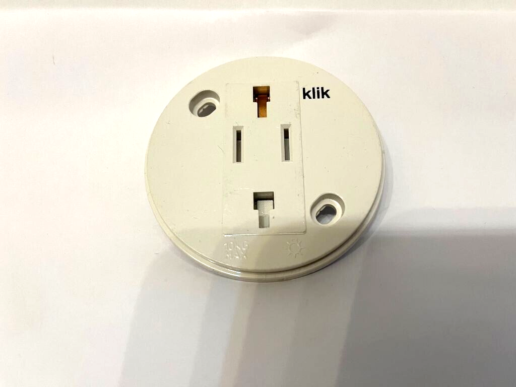 Hager Klik S27 6A 4 pin Round Socket for Klik Lighting Distribution ...