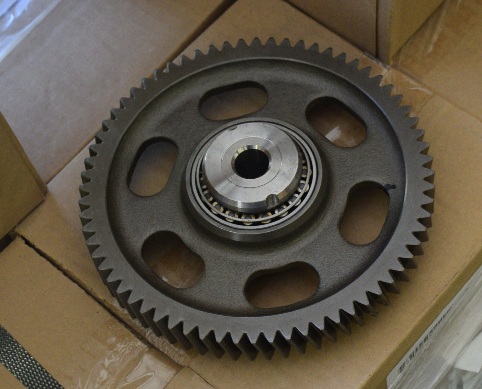 OEM INTERNATIONAL UPPER IDLER GEAR 1822102C96 1824635C1 1820383C91 ...