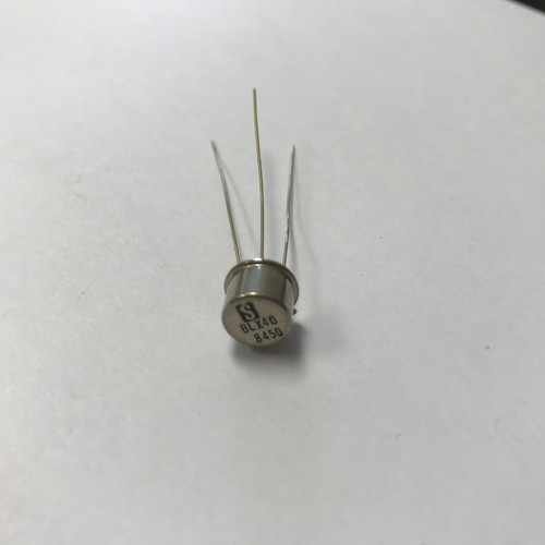 BLX40 SOLITRON SILICIO TRANSISTOR PNP TO5 NUOVO x1PC | eBay