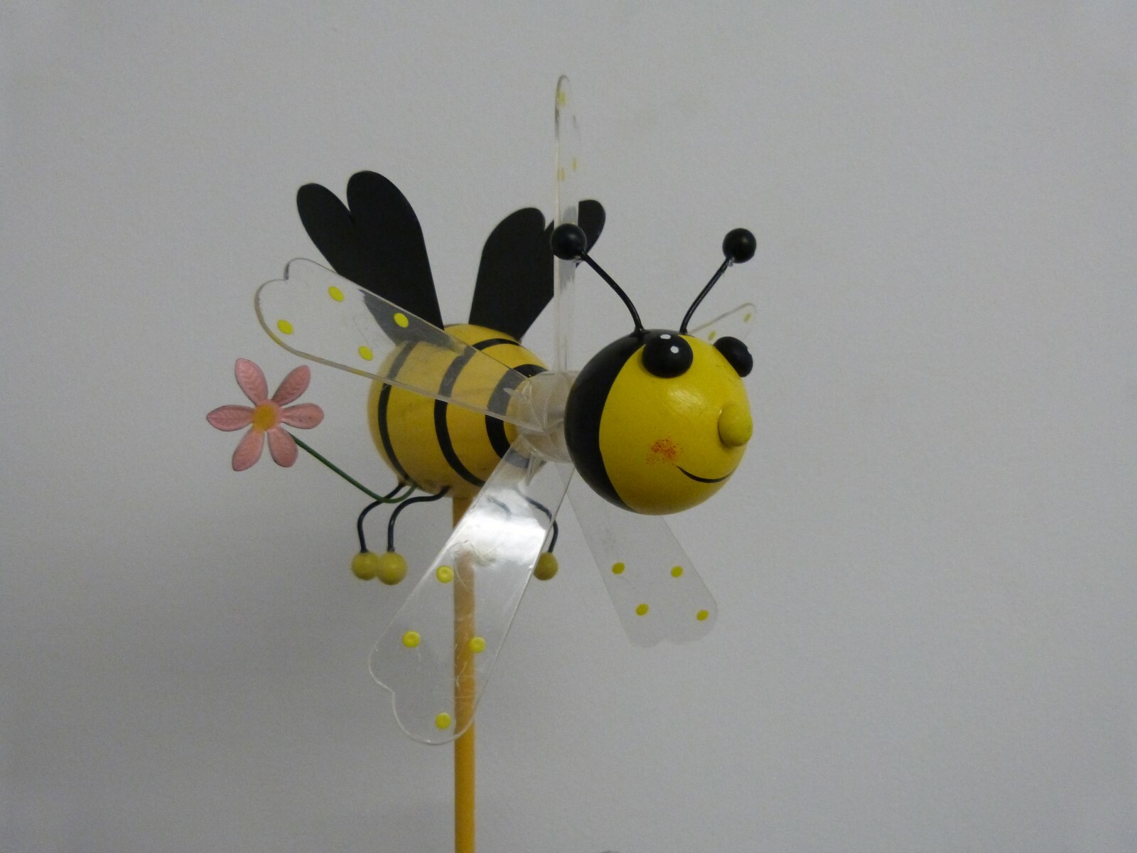 WOODEN HONEY BEE WINDMILL Garden Décor Windmills Different Sizes ...