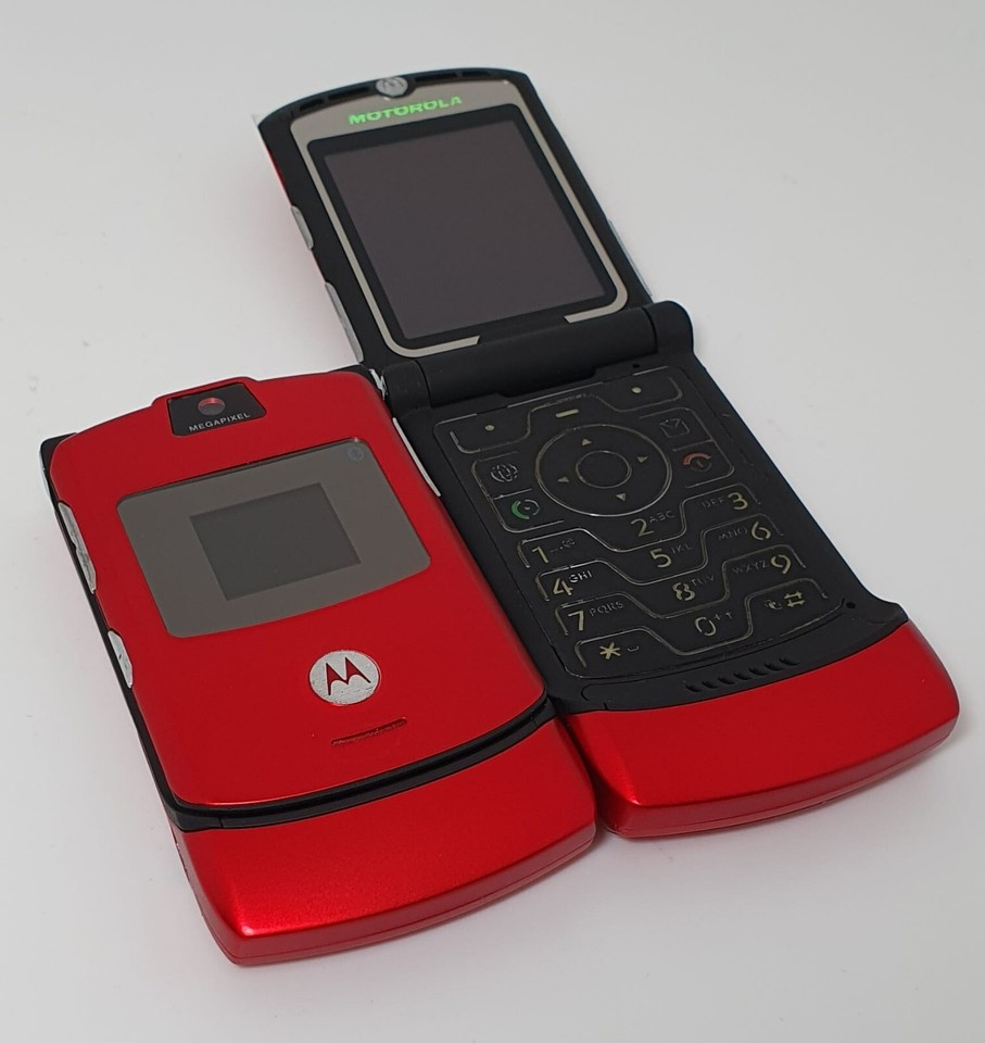 Motorola RAZR V3 Retro Flip Phone - All Colours Unlocked - Pristine ...
