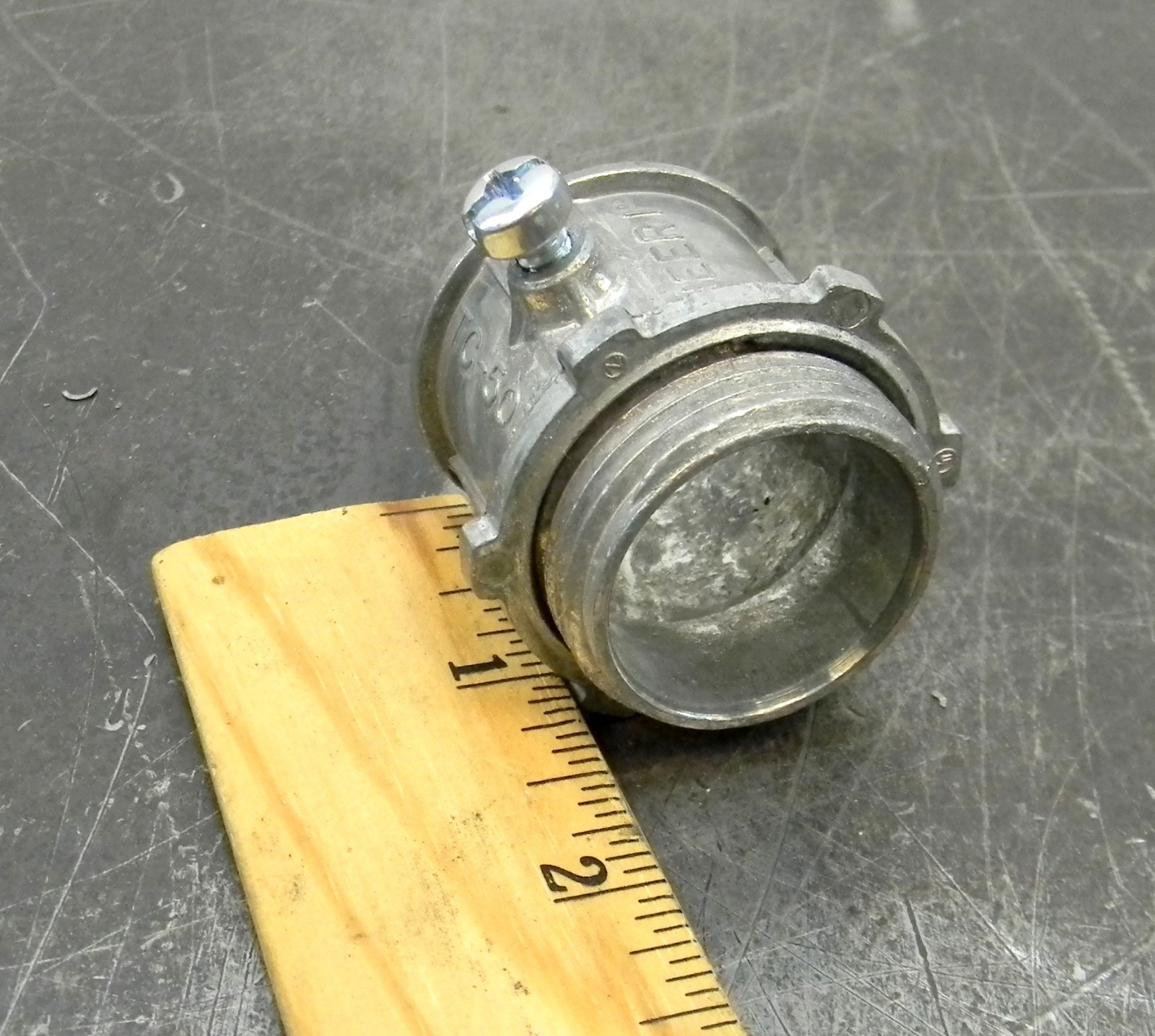 Lot Of 17 Neer EGS Electrical Group Tc-502 3/4" Set Screw Type Emt ...