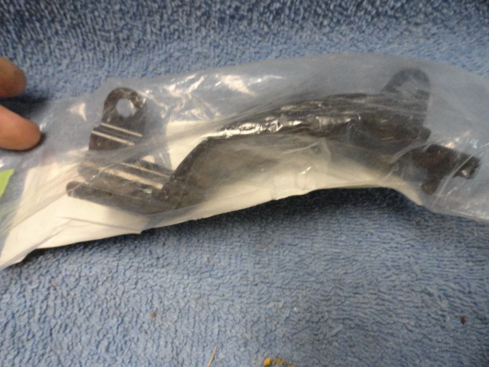 2022 mitsubishi eclipse cross 6400L130 R.F. bumper,lower bracket | eBay