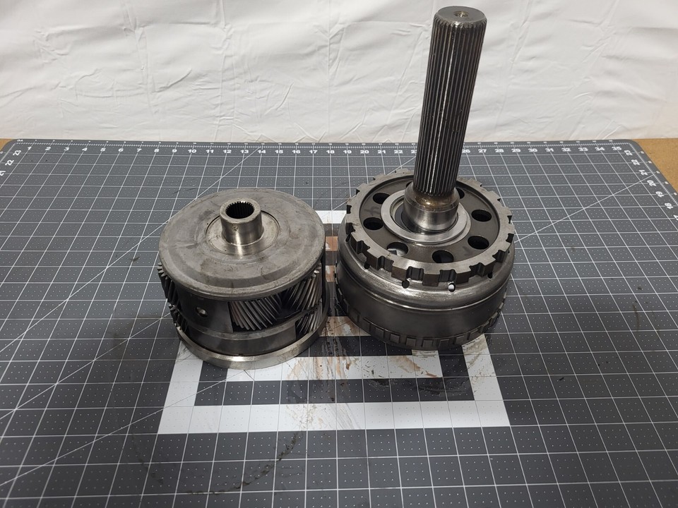 2WD 6L80, OUTPUT SHAFT WITH SHELL & PLANET 10" TALL 32 SPLINES 2012 ...