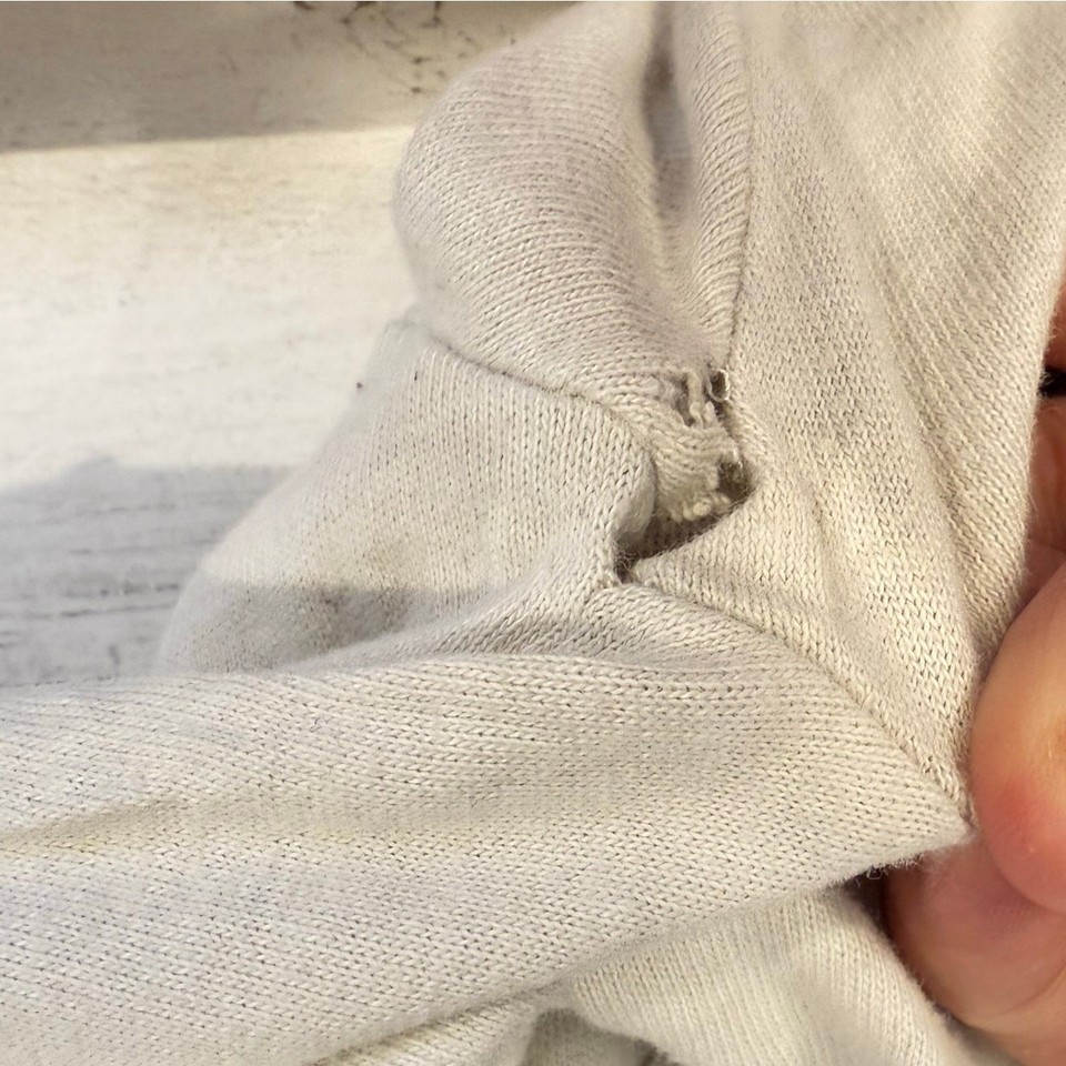 VTG Aeropostale Y2K small cream graphic logo t shirt women grunge ...