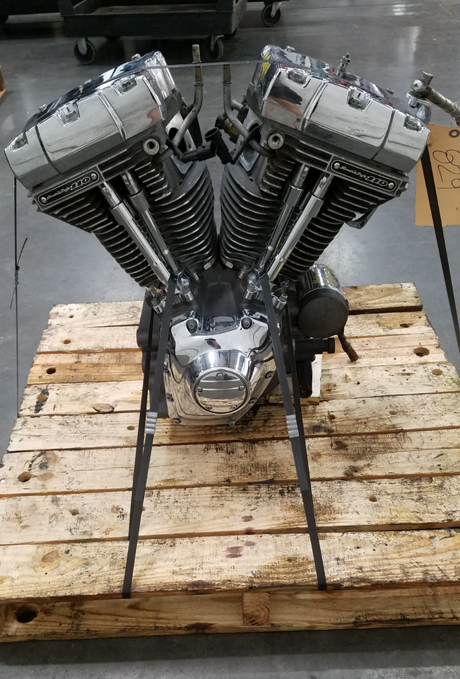 2016 14 16 Harley CVO Road Glide Twin Cam A Screamin Eagle 110 Engine ...