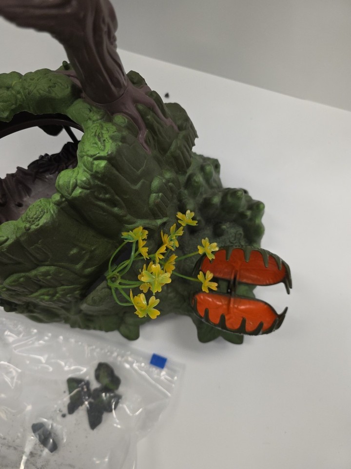 1991 Kenner Swamp Thing Swamp Trap Playset Parts Lot – Base, Tree ...