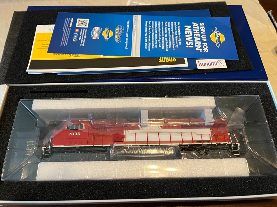 Athearn Genesis HO Scale Norfolk Southern CNJ Heritage 7036 SD60E DCC ...