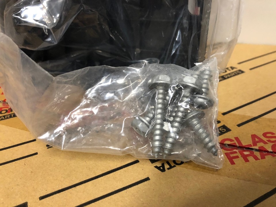 Genuine 2015-2017 Toyota Camry LE XLE Front License Plate Frame ...