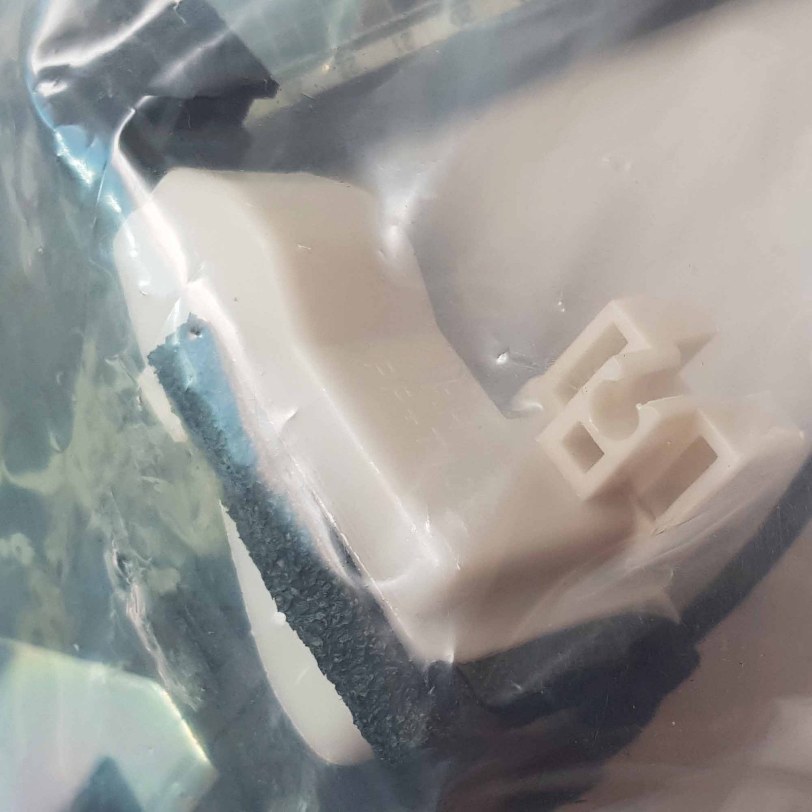 Genuine 813202P010 Front Door Lock Actuator Right For KIA SORENTO 2011 ...