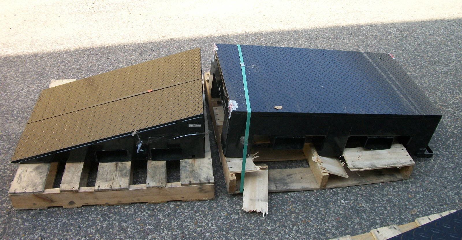 60 TON EXTREME HEAVY DUTY WHEEL RISERS / SERVICE RAMPS TRUCK MACHINERY ...