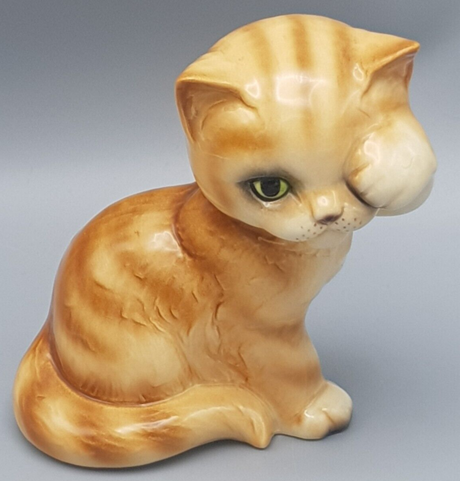 GOEBEL Figur KATZE Tiger rötlich sich putzend ca. 12,5 cm hoch TOP ...