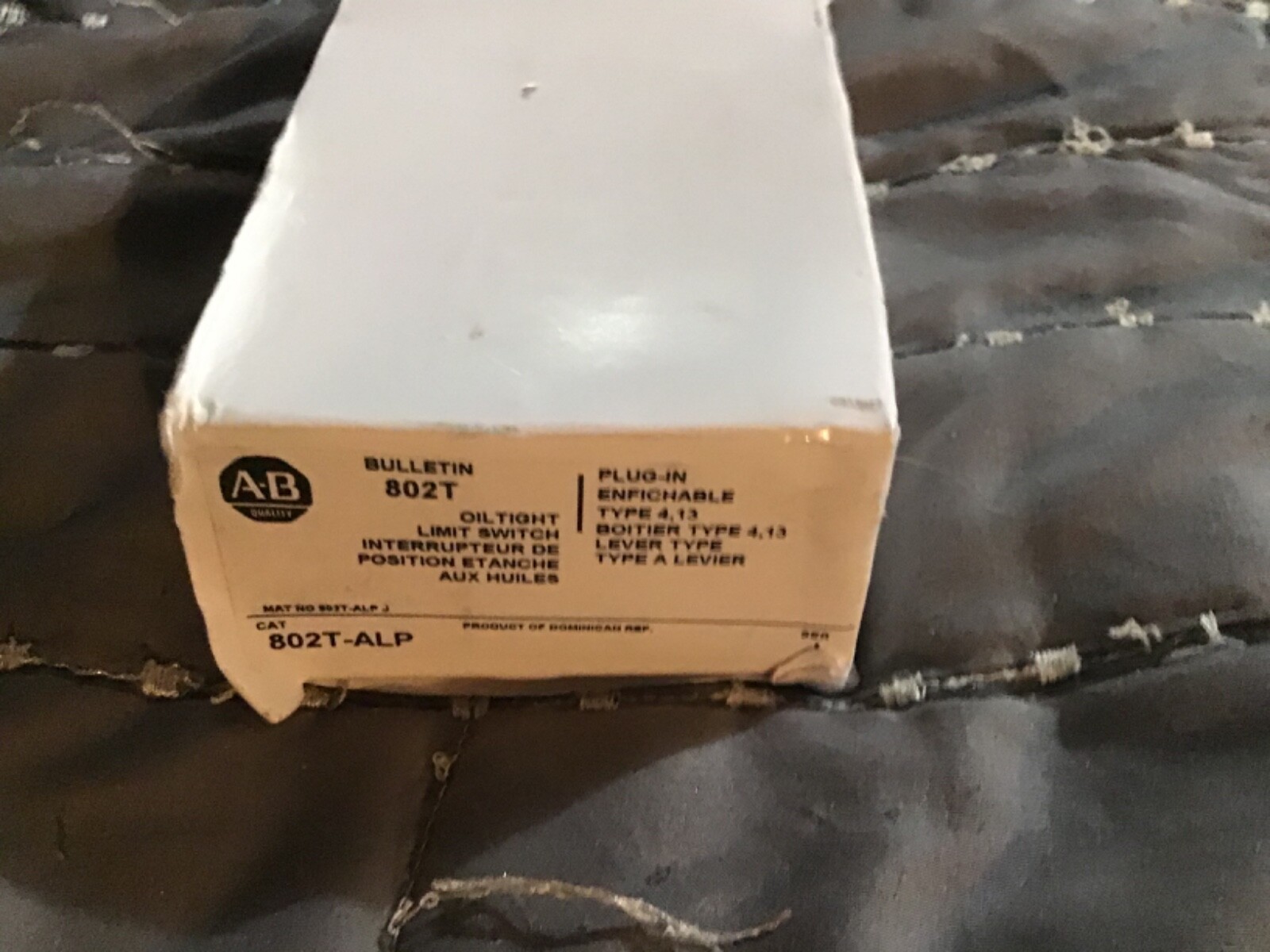 AB quality bulletin 802T oiltight switch CAT 802T-ALP Rockwell New in ...