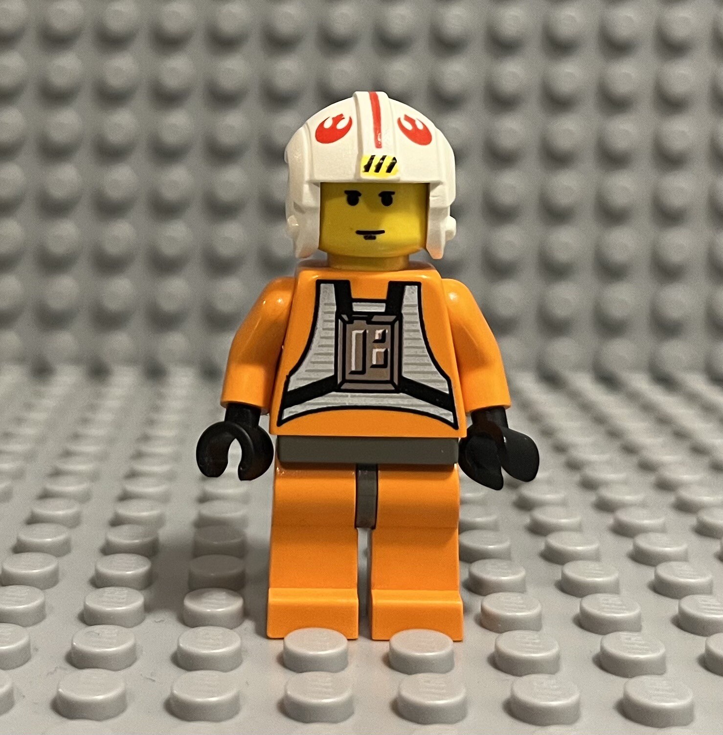 Lego Star Wars Luke Skywalker Pilot Minifigure 7142 | eBay