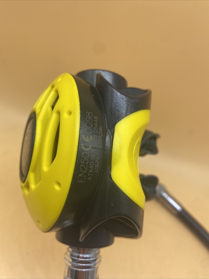 Apeks DS4 1st Stage Set Of 2 ATX40 Regulators & TDS 400 Bar Scuba ...