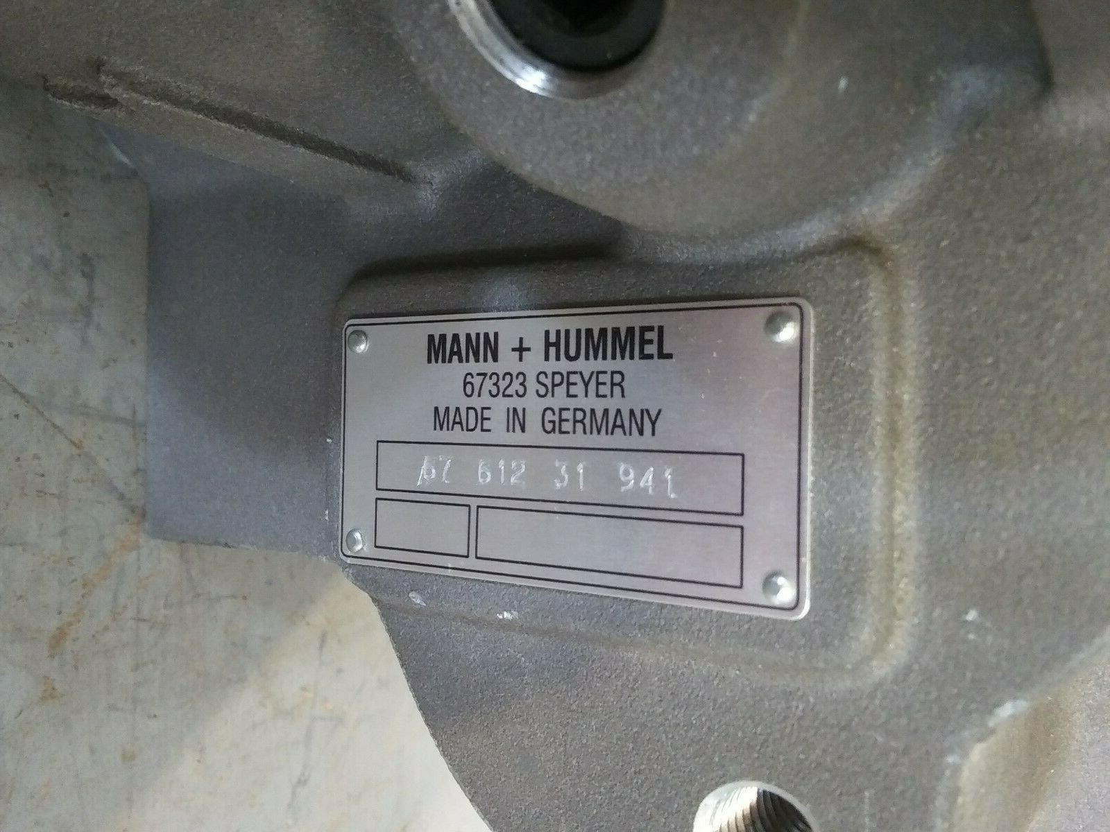 Mann + Hummel Dual Oil Filter Housing, 67 612 31 941, 0805 | eBay