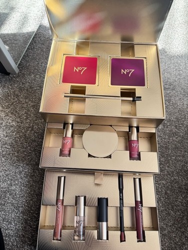 No7 PRO Artist Beauty Vault *SALE* | eBay UK