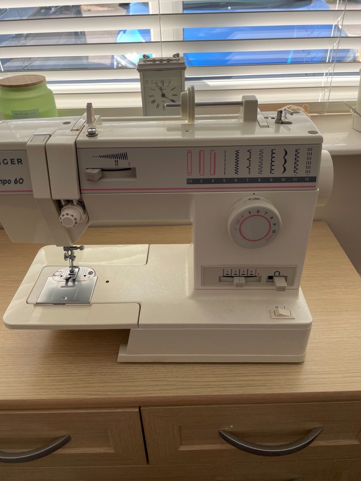 Singer Sewing Machine 9020 Working Zig Zag etc | eBay UK