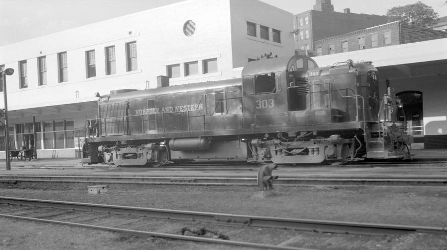 N&W Norfolk & Western locomotive No 303 engine type ALCO RS3 OLD TRAIN ...