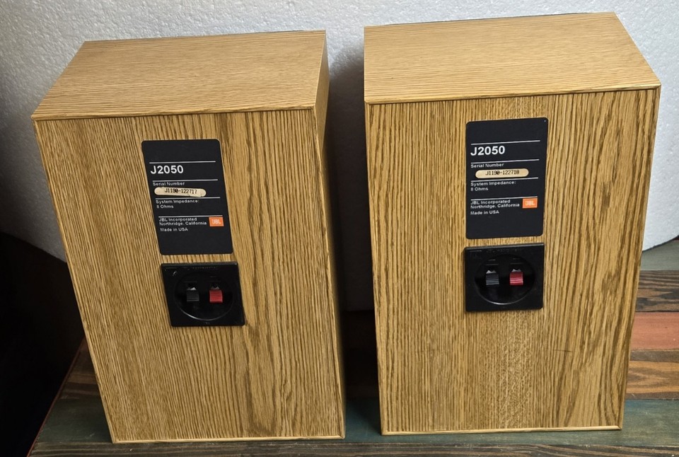 Vintage JBL J2050 Bookshelf Speakers One Pair Wood Grain Great ...