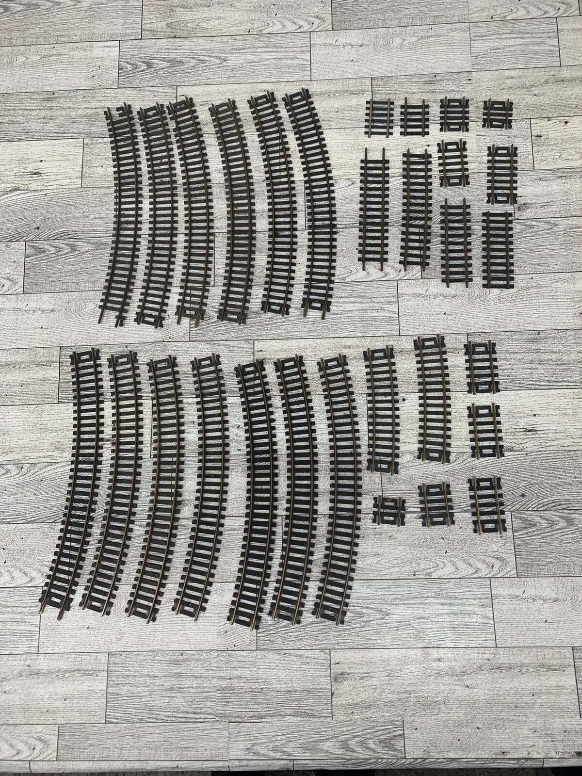 13 Atlas HO Scale 18” R Curve Brass Track & 17 Various Lengths Of ...