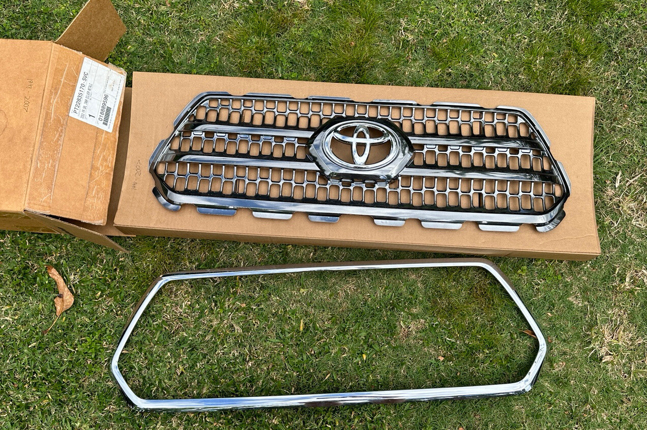 OEM 2016-2019 Toyota 53113-04040 Tacoma SR Sr5 TRD Front Grille Grill ...