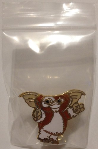 PIN'S GREMLINS : GIZMO - SIGNÉ DÉMONS ET MERVEILLES (1991) / EXCELLENT ...